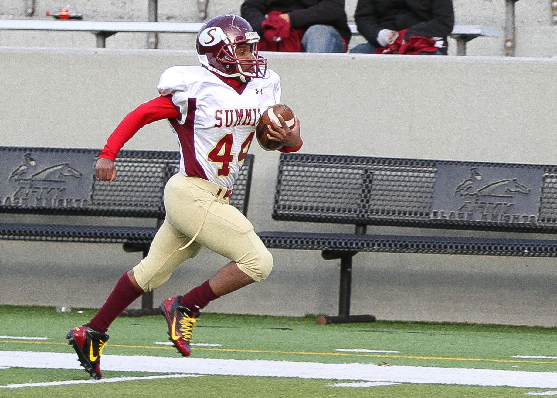 Summit 8th-Grade Football Team Plays at West Point | TAPinto
