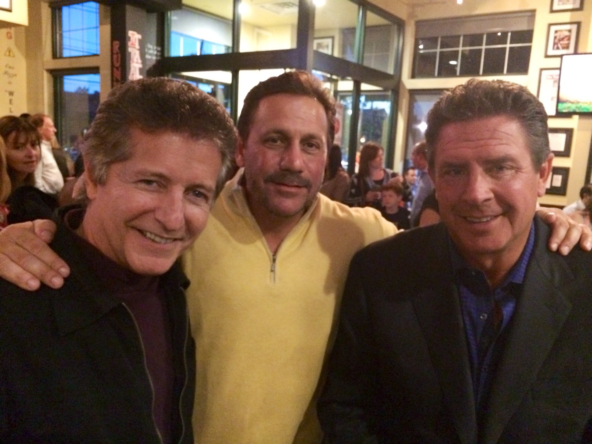 Fans Clamor to Meet Dan Marino at Grand Opening of Anthony's Coal Fired ...