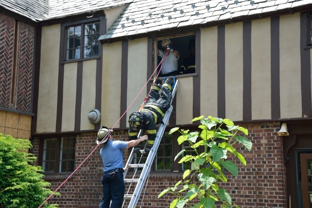 Edison Firefighters Train in Local Home Before Demolition - Edison NJ ...