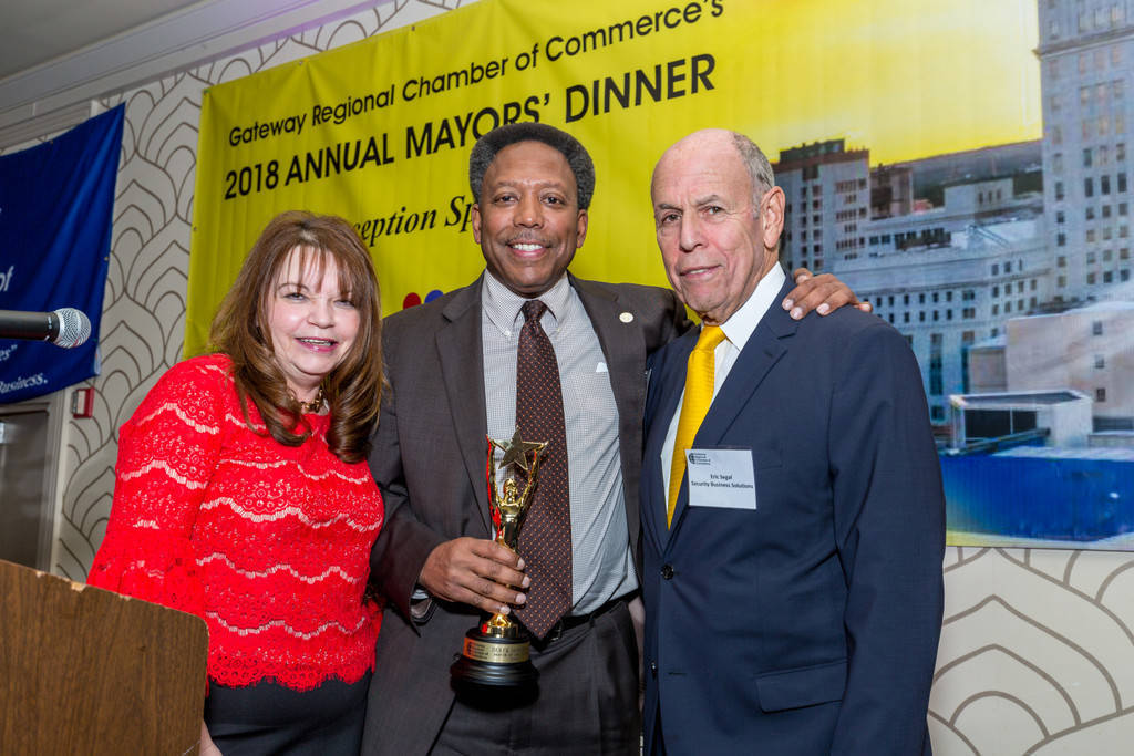 Linden Mayor Derek Armstead named Mayor of the Year - News - TAPinto