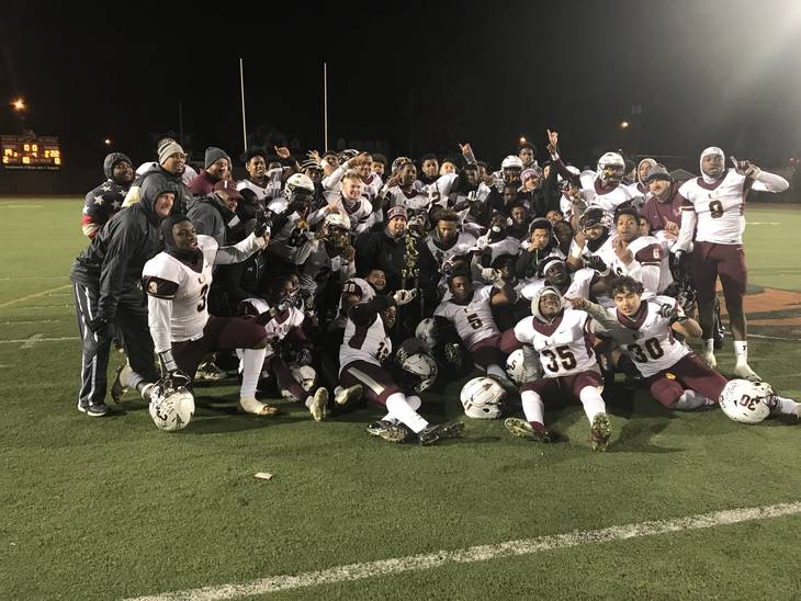 Football: Union Farmers Hold Off Linden HS on the Road to Finish 2017 ...