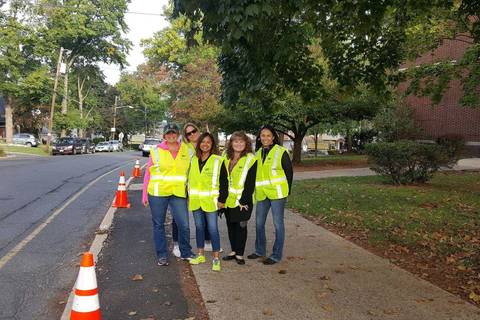Volunteers Make New Curbside Drop-Off at Washington School a Success ...