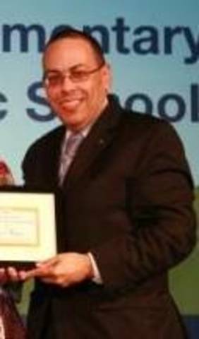 Newark school board extends superintendent offer to Roger León | Newark ...